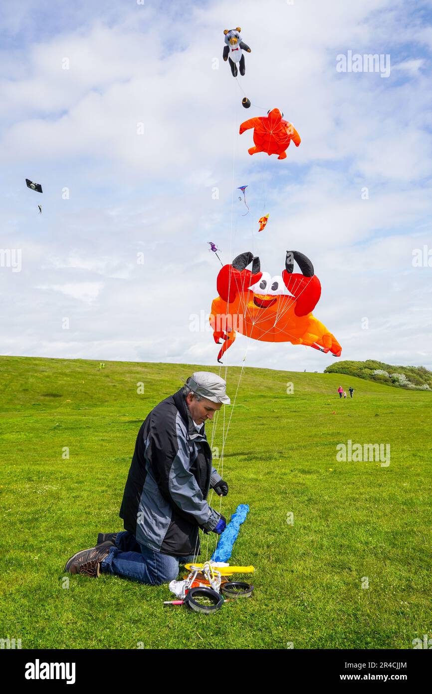 Irvine, UK. 27th May, 2023. Members from the the Kite Club of Scotland ...