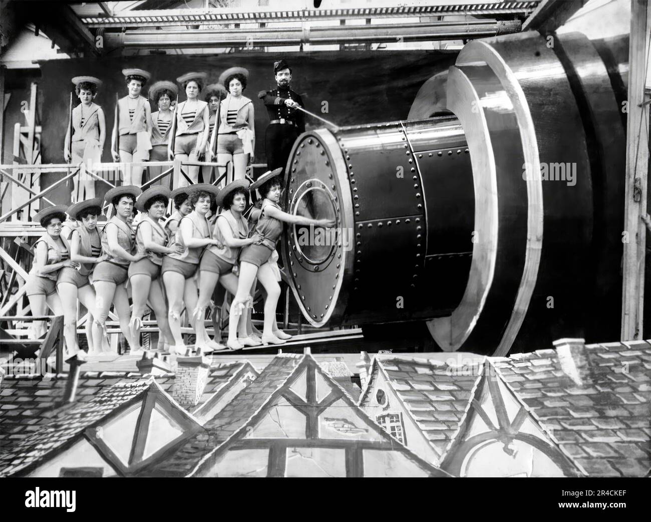 VOYAGE TO THE MOON (1902) -Original title: LE VOYAGE DANS LA LUNE ...