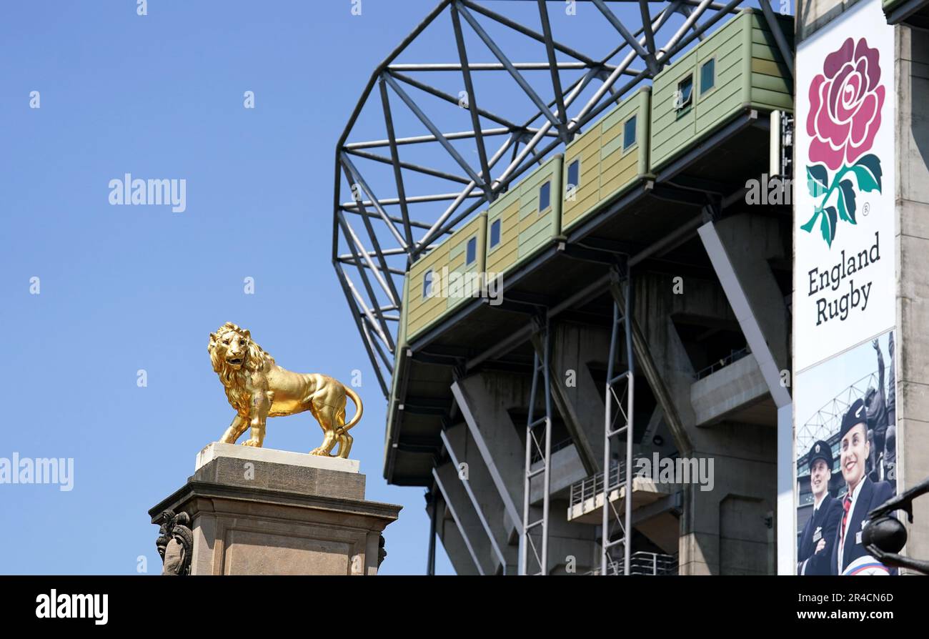 A general view of England Rugby signage and a Gold Lion statue at ...