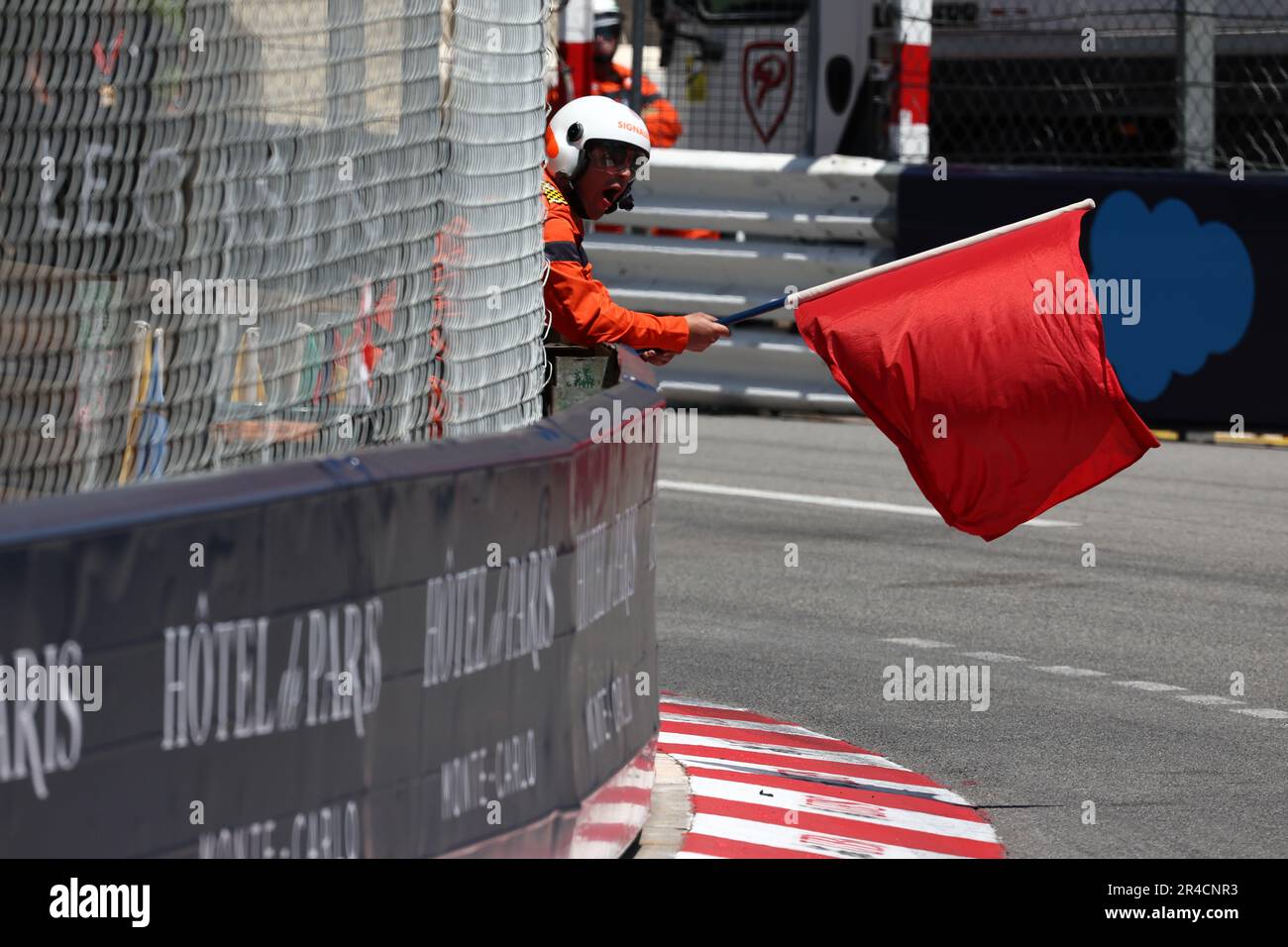 Monte Carlo, Monaco. 27th May, 2023. Circuit atmosphere - a marshal waves a red flag. Formula 1 ...