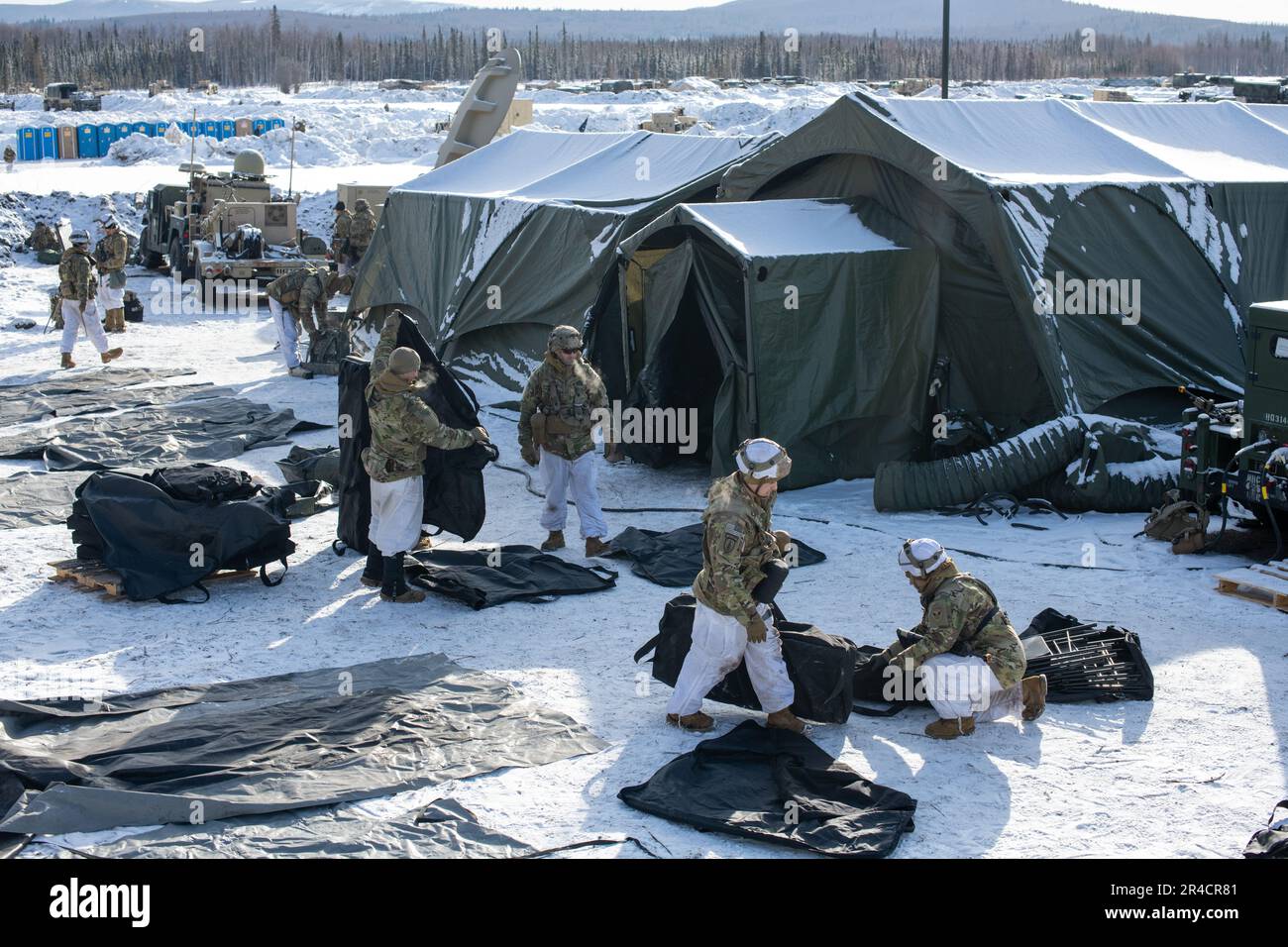 U.S. Army Soldiers assigned to the 2nd Infantry Brigade Combat Team ...