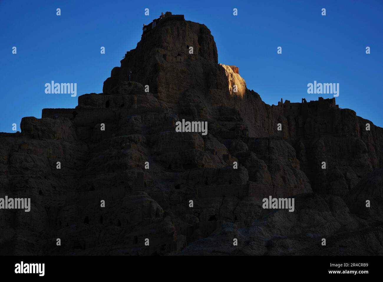 (230527) -- ZANDA, May 27, 2023 (Xinhua) -- This photo taken on May 26 ...