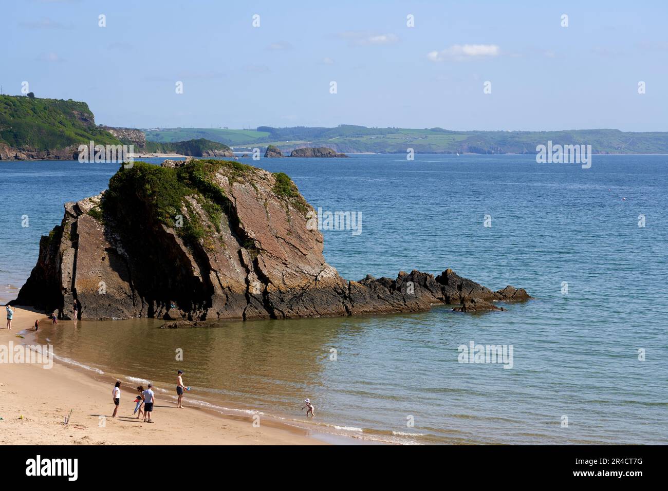 Tenby North beach and Goskar Rock, Tenby, Pembrokeshire, West Wales ...