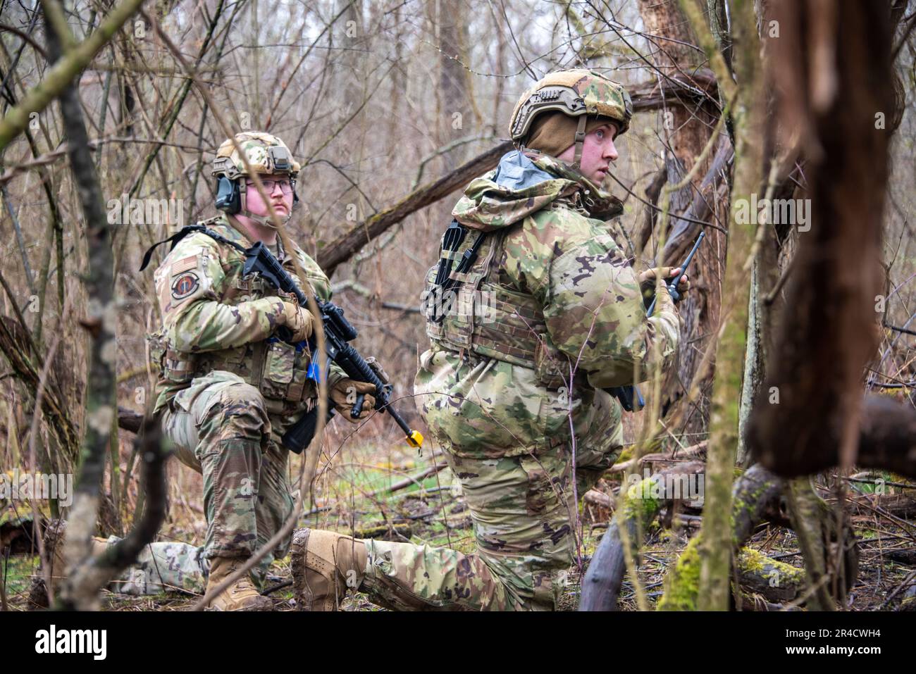 Pennsylvania Air National Guardsmen with the 171st Air Refueling Wing’s ...