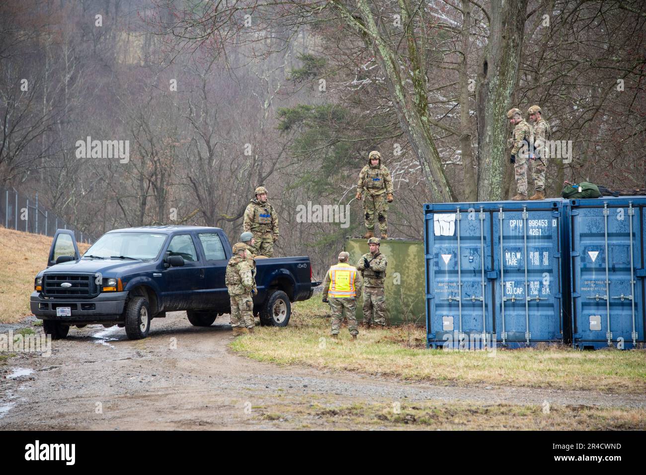 Pennsylvania Air National Guardsmen with the 171st Air Refueling Wing’s ...