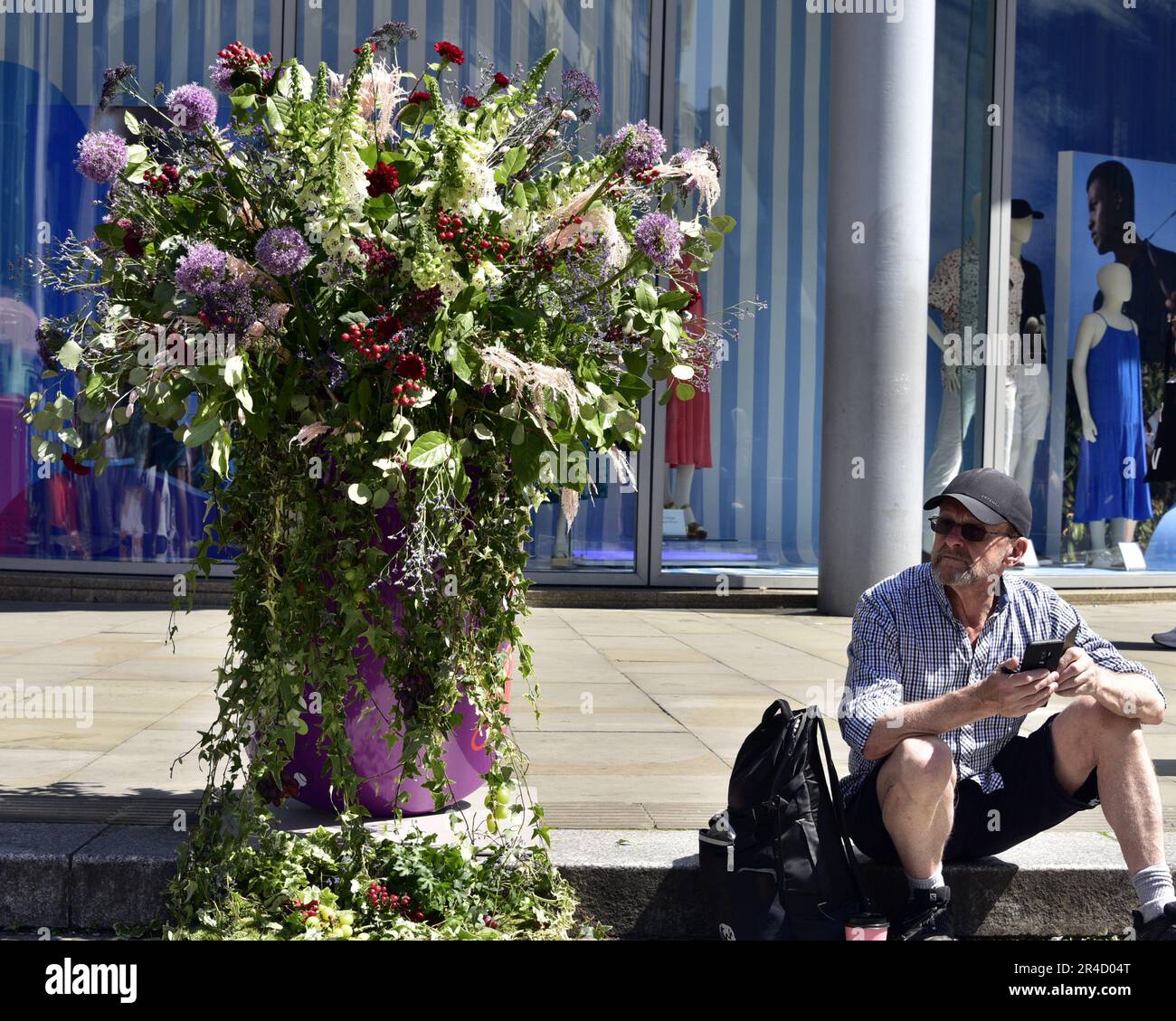 Manchester, UK, 27th May, 2023. The Manchester Flower Festival, a ...