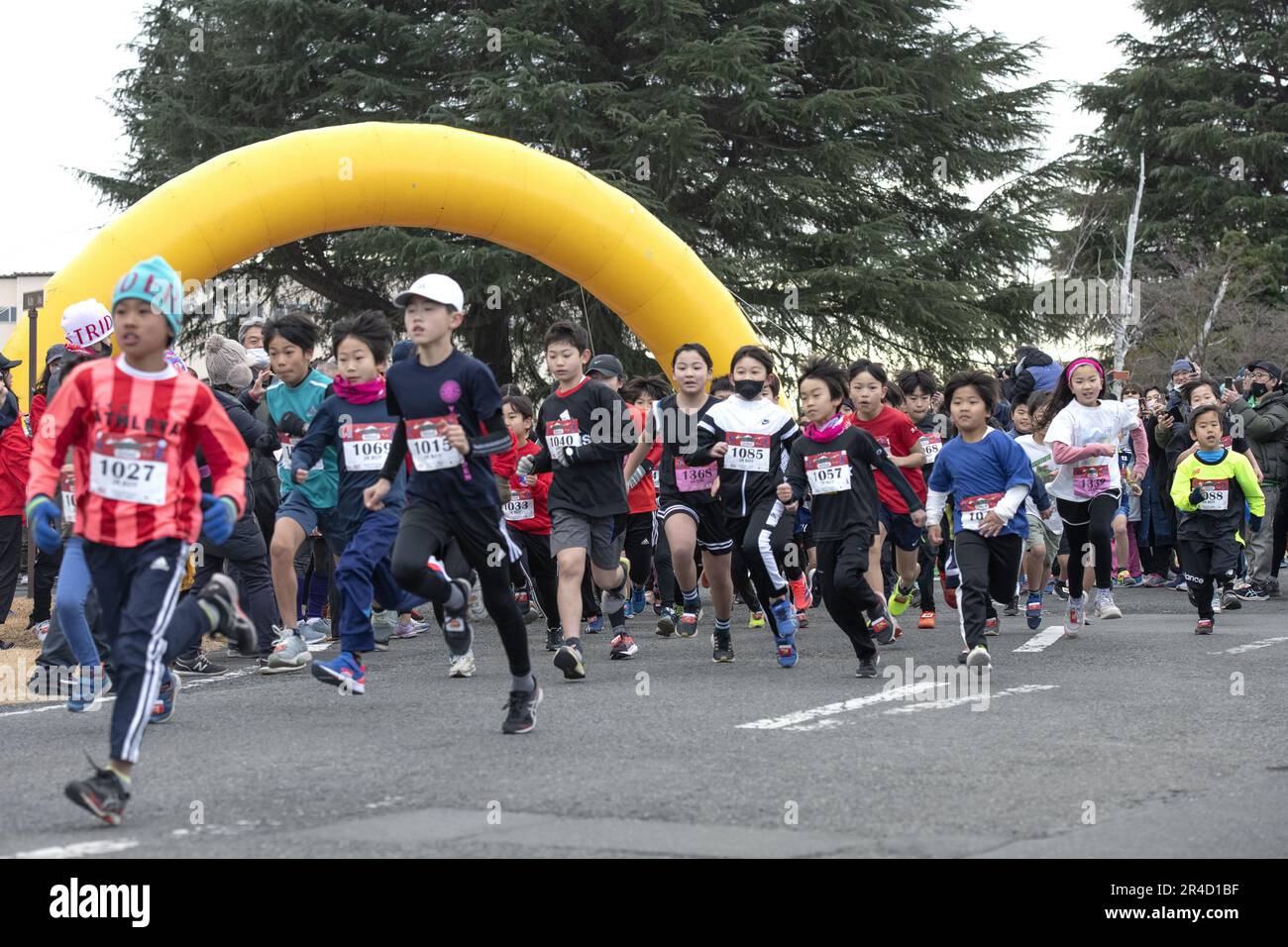 Children start a 2-km run as part of the 42nd annual Frostbite Road ...