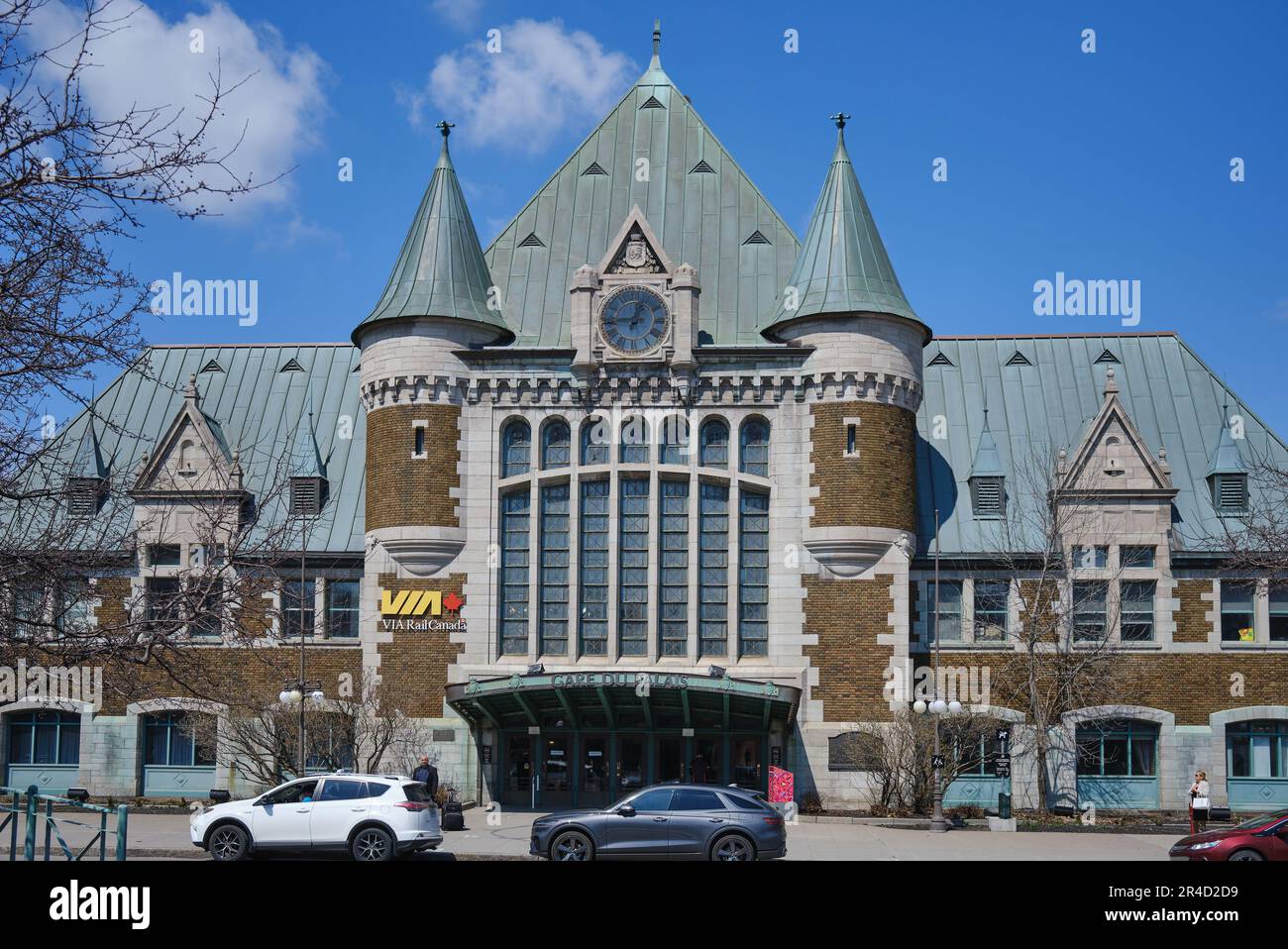 Quebec city railway station hi-res stock photography and images - Alamy