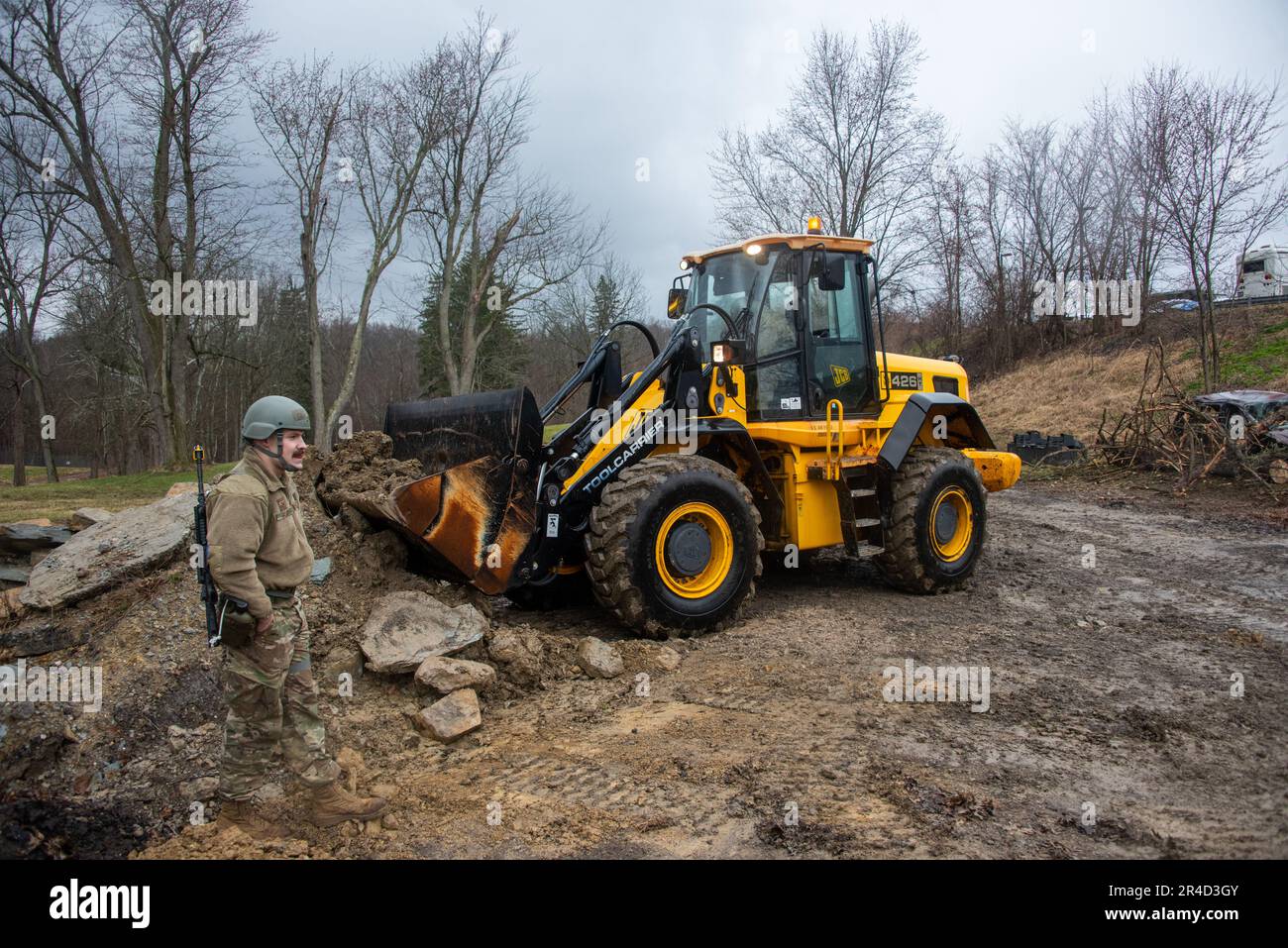 Pennsylvania Air National Guardsmen with the 171st Air Refueling Wing’s ...