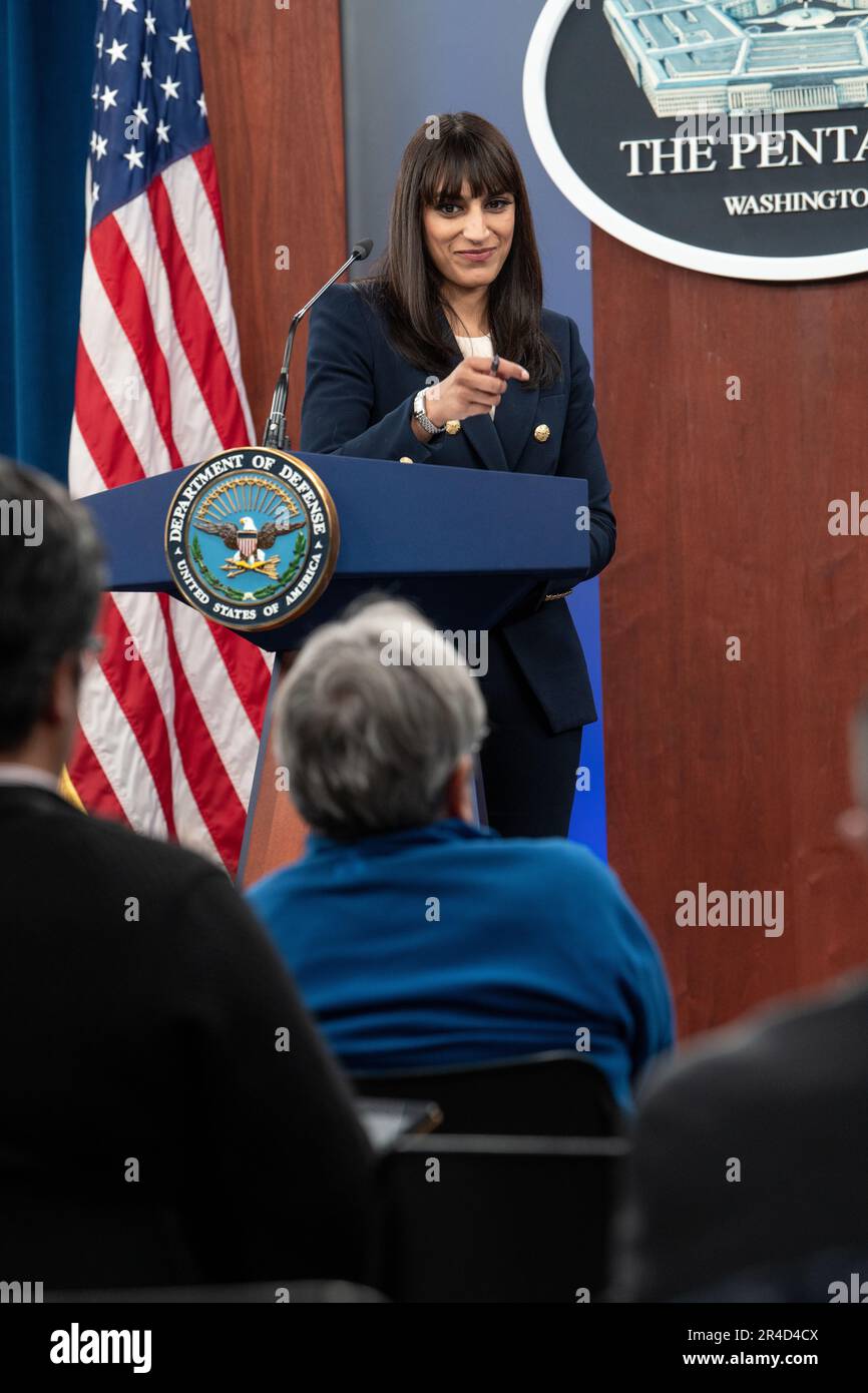 Deputy pentagon press secretary sabrina singh hi-res stock photography ...