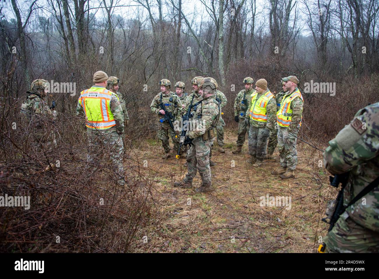 Pennsylvania Air National Guardsmen with the 171st Air Refueling Wing’s ...