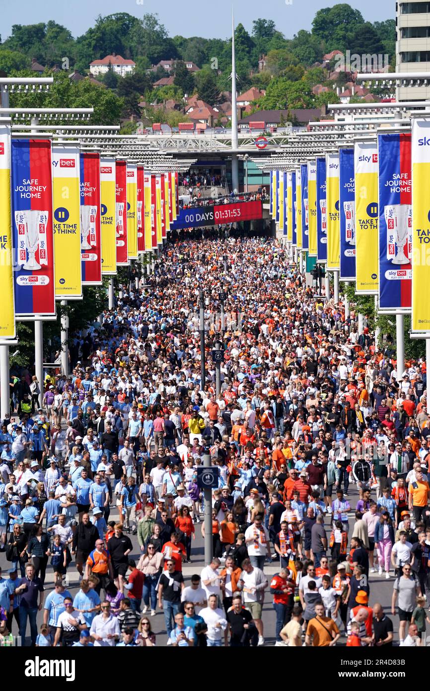 Luton town coventry wembley hi-res stock photography and images - Alamy