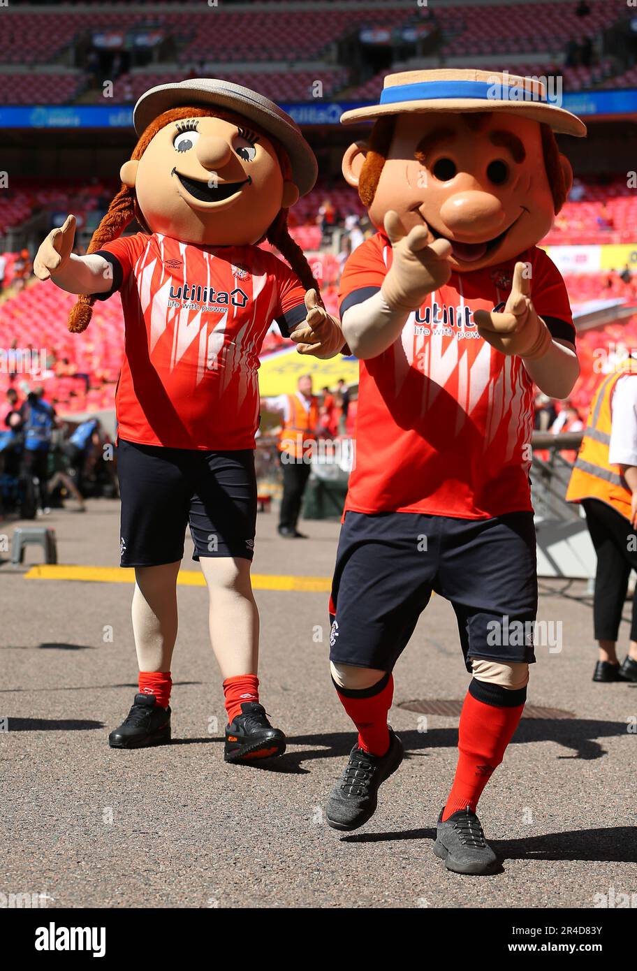 Efl mascots hi-res stock photography and images - Alamy