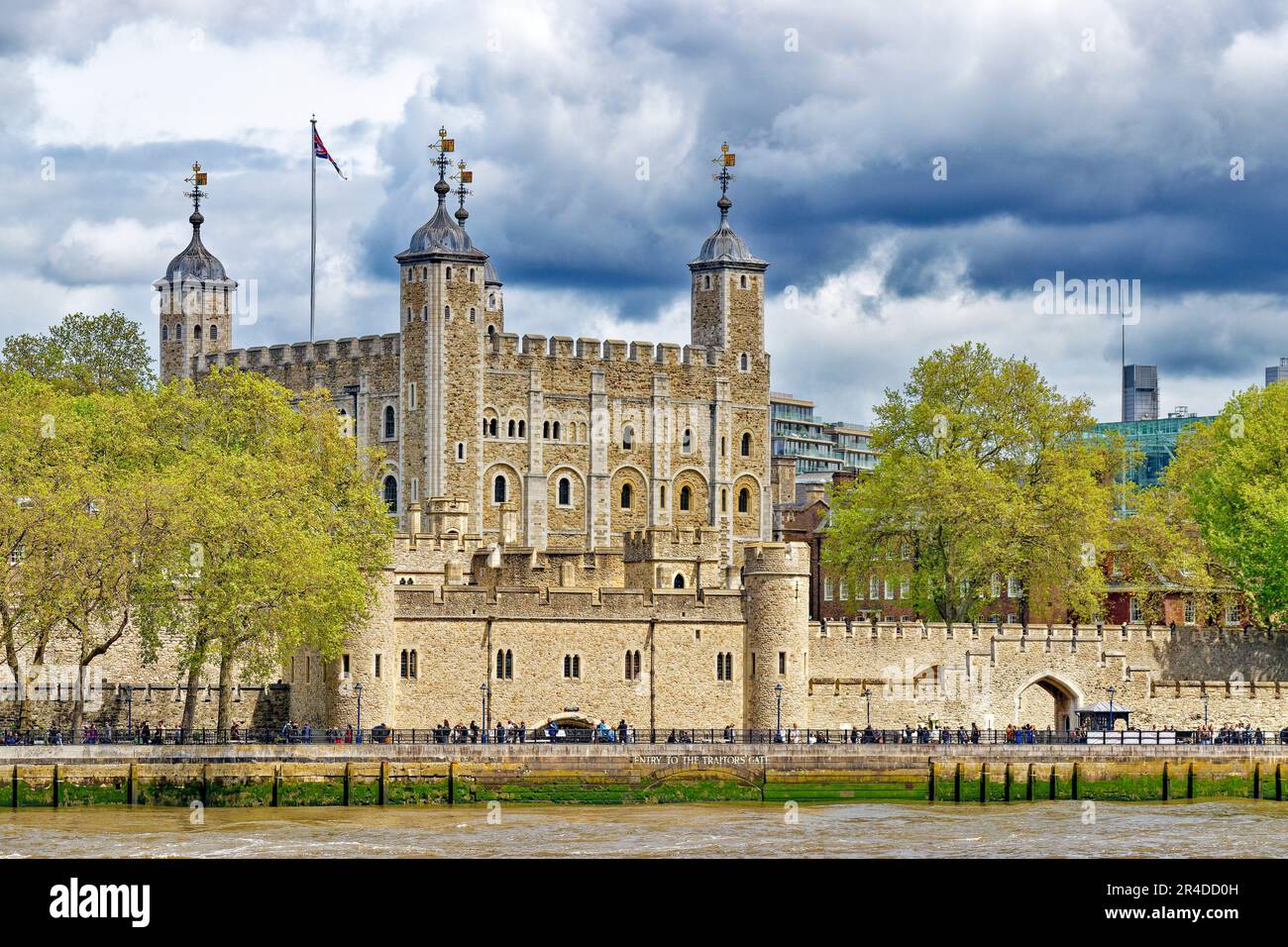 London River Thames the Tower of London with visitors in Spring Stock ...