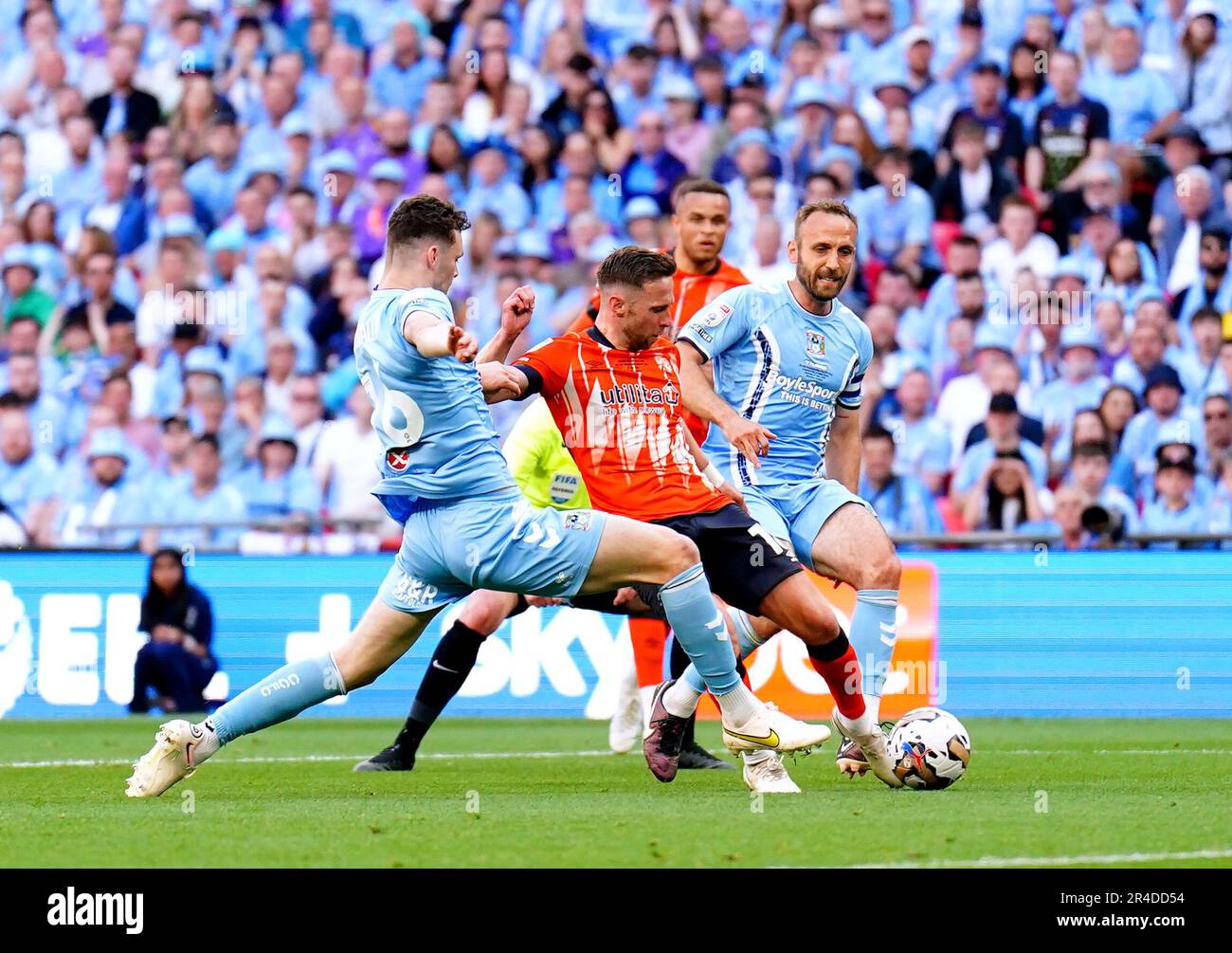 Clark scores hi-res stock photography and images - Alamy