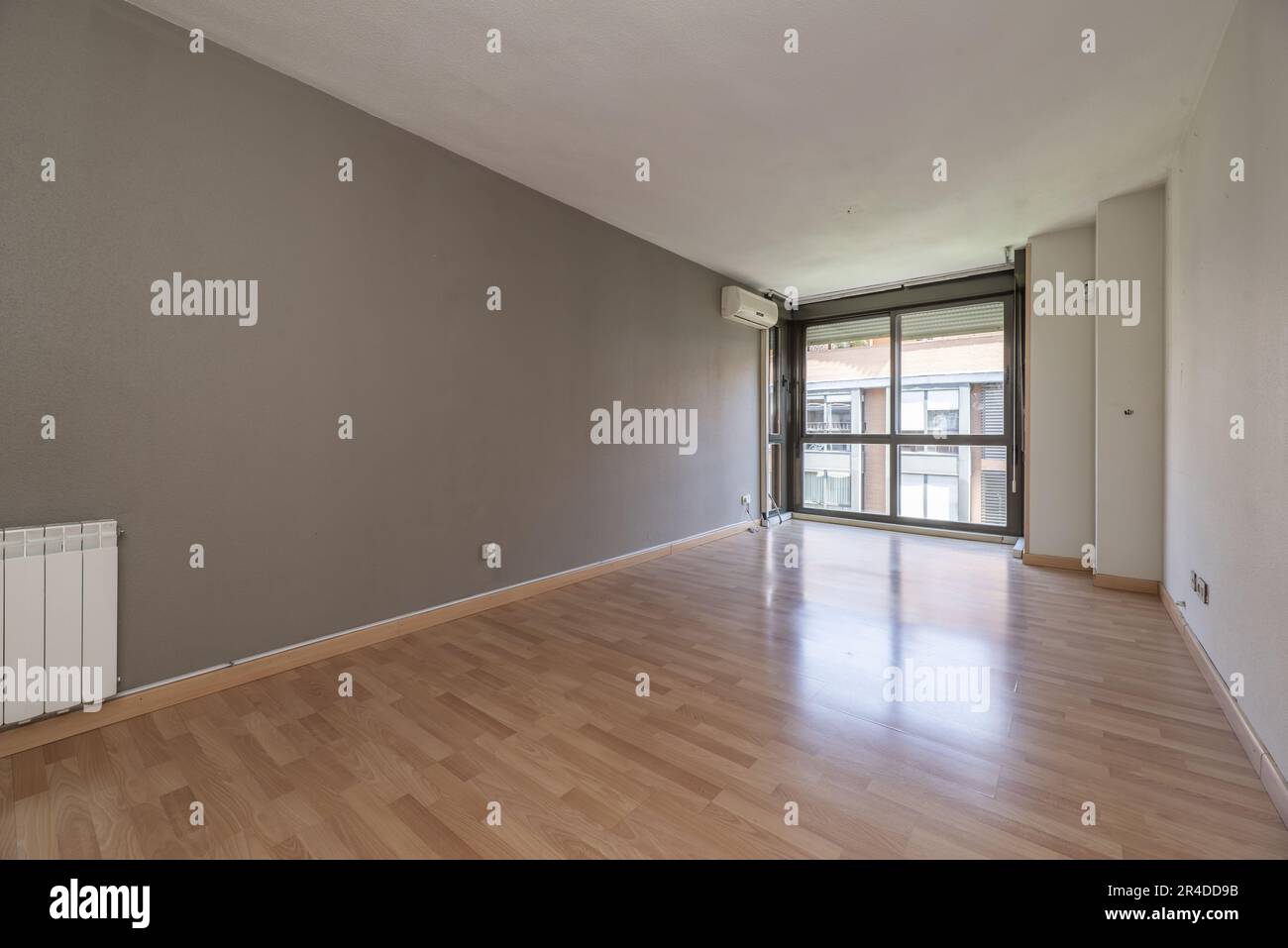 Loft bay window hi-res stock photography and images - Alamy