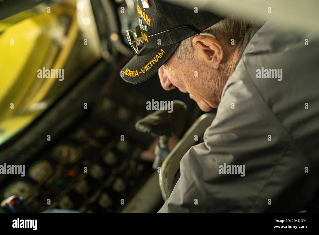 Tail gunner hi-res stock photography and images - Alamy
