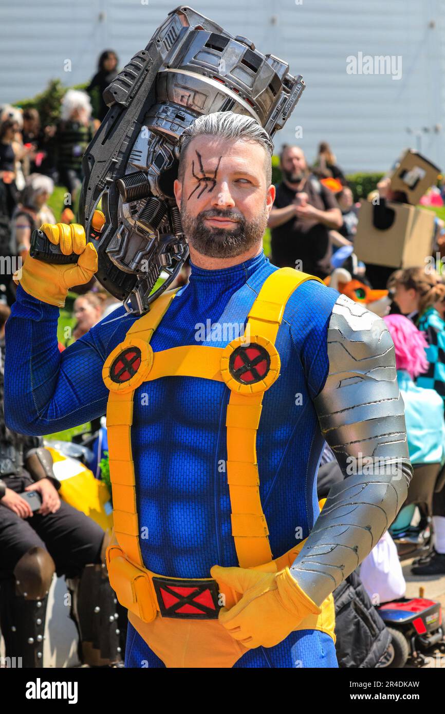 London, UK. 27th May, 2023. A visitor poses up a storm in his ...