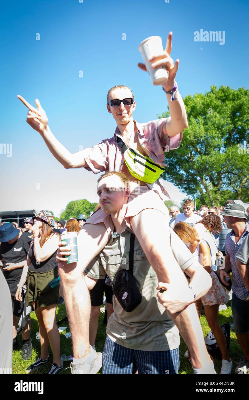 Neighbourhood weekender 2023 hi-res stock photography and images - Alamy