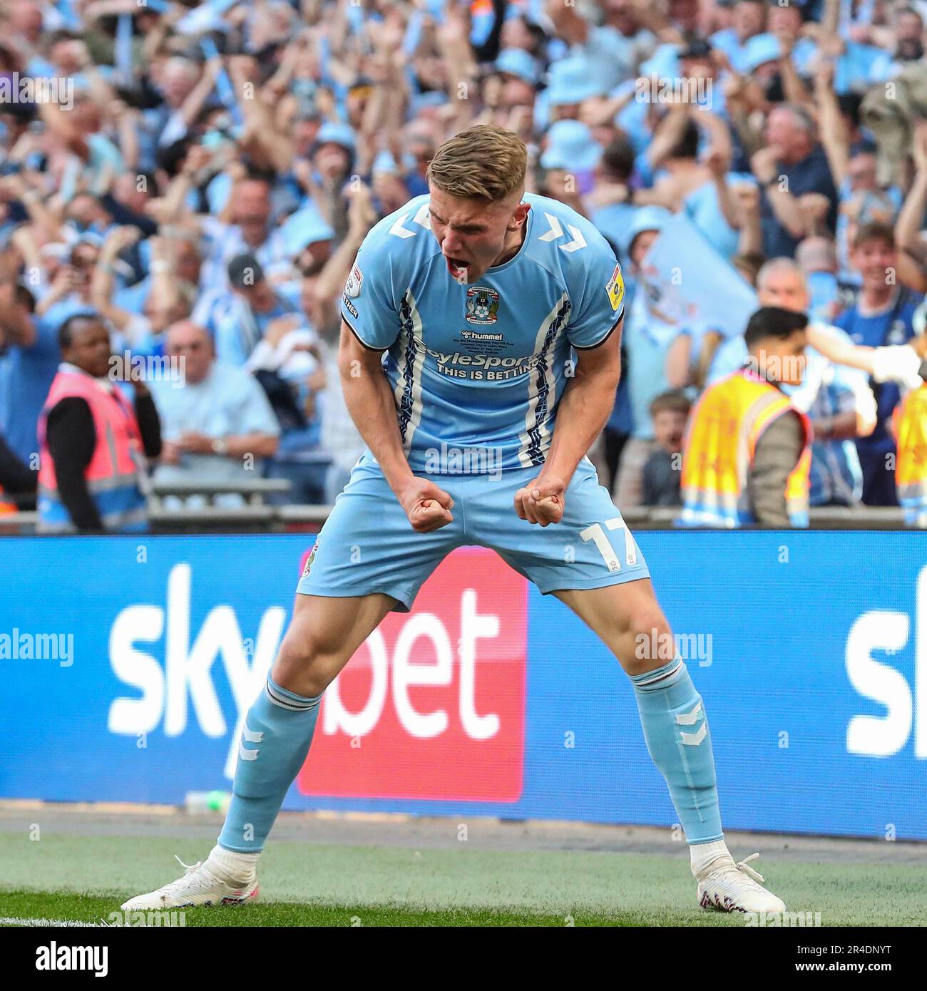 Viktor gyokeres coventry city 2023 hi-res stock photography and images ...