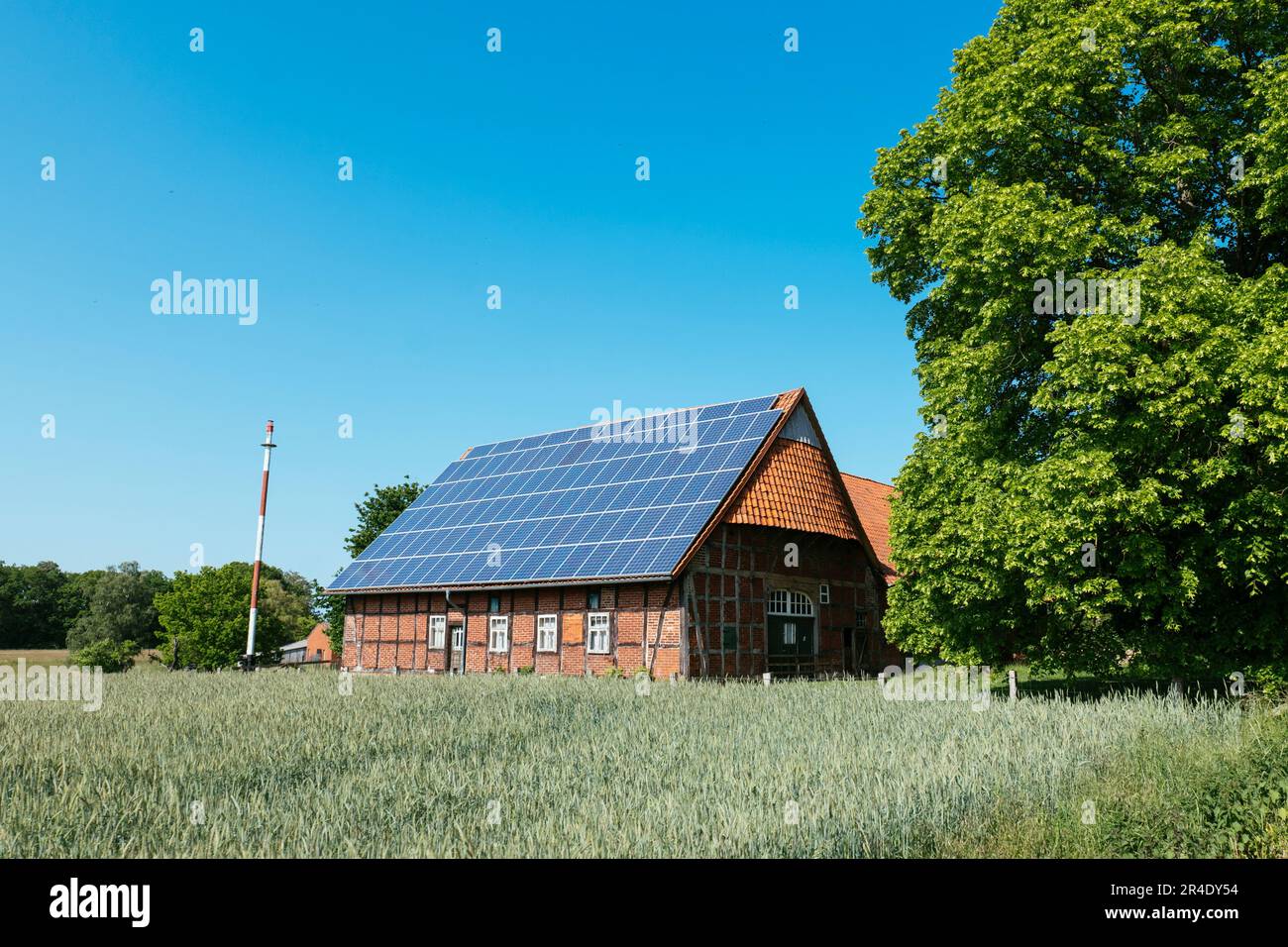 Solar panels old house hi-res stock photography and images - Alamy