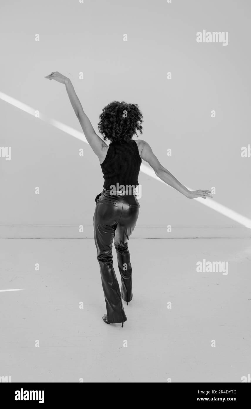 Avant garde dance Black and White Stock Photos & Images - Alamy