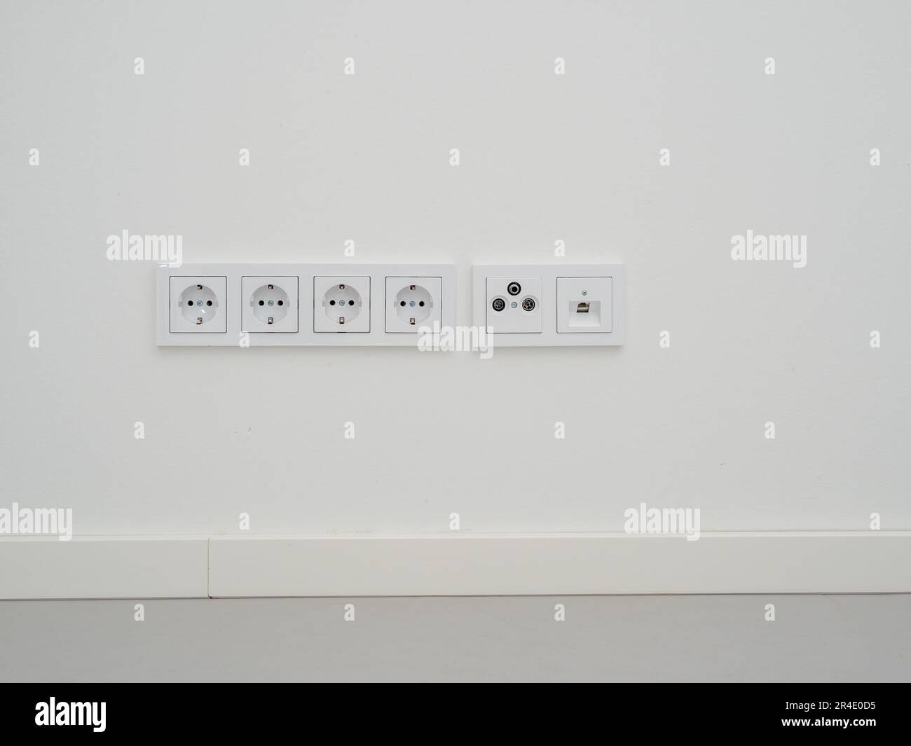 Wall european sockets hi-res stock photography and images - Alamy