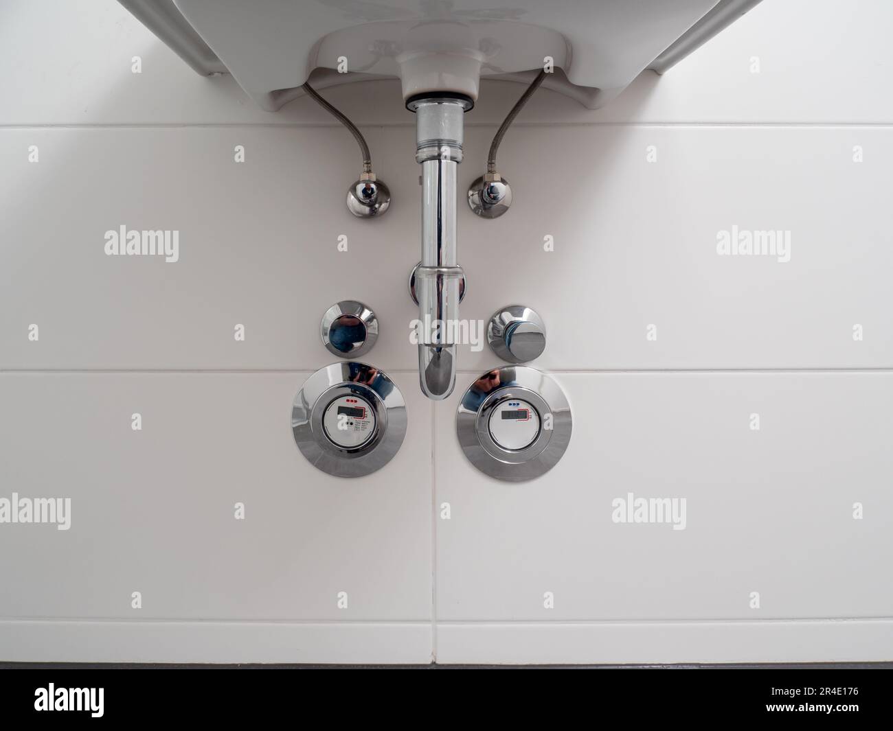 Bathroom sink counter close up hi-res stock photography and images - Alamy