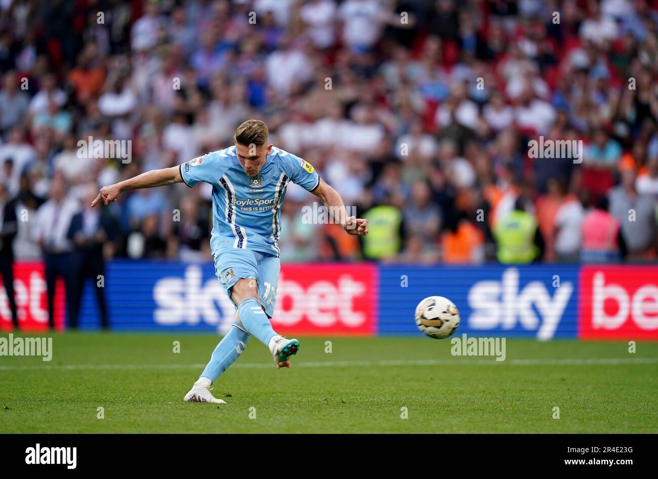 Coventry City's Viktor Gyokeres scores his sides second goal in the ...
