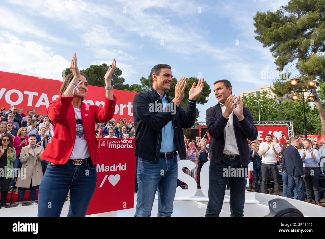 Candidate presentation hi-res stock photography and images - Alamy