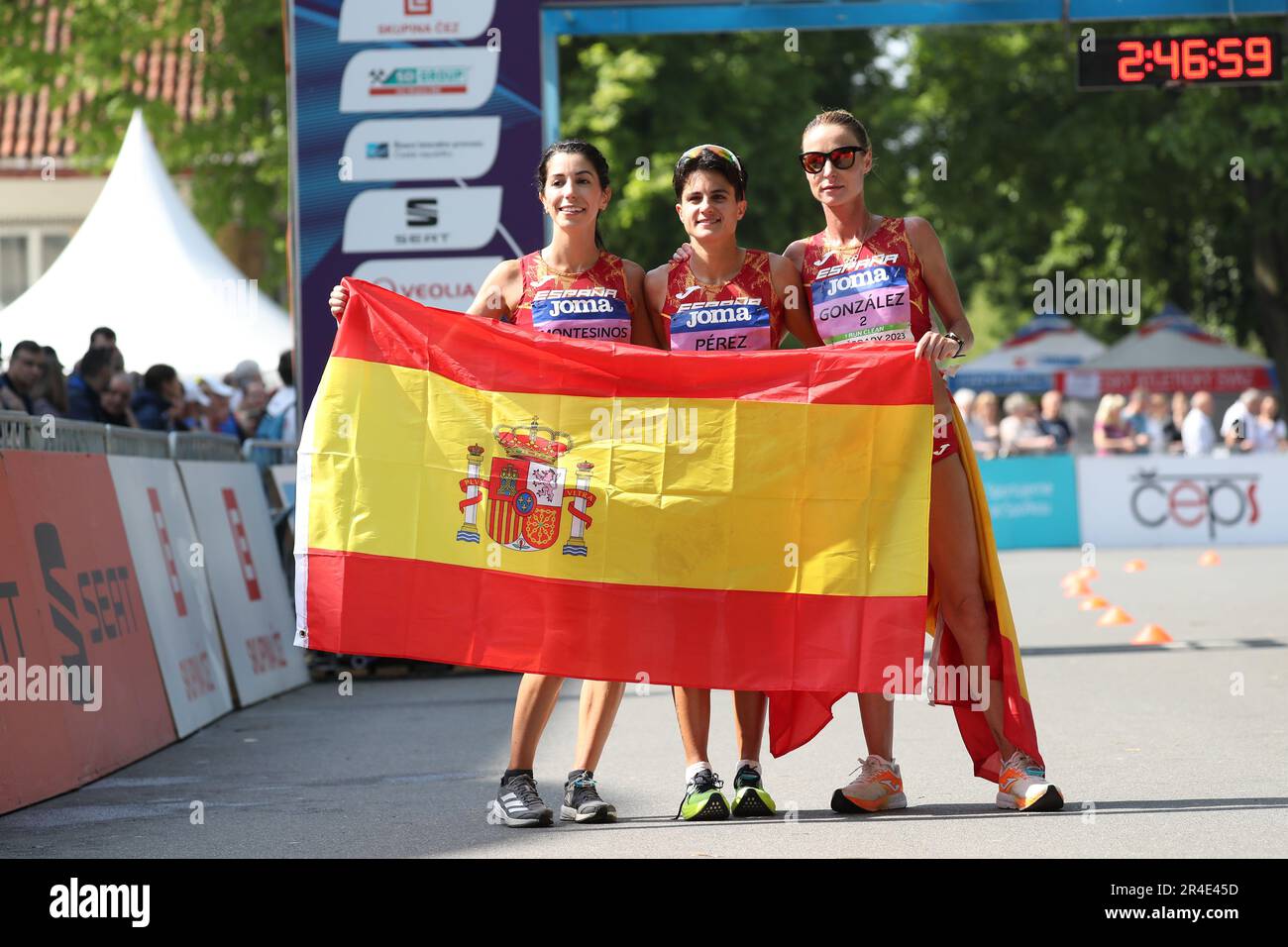 The three (María PÉREZ, Raquel GONZÁLEZ & Cristina MONTESINOS) in the ...