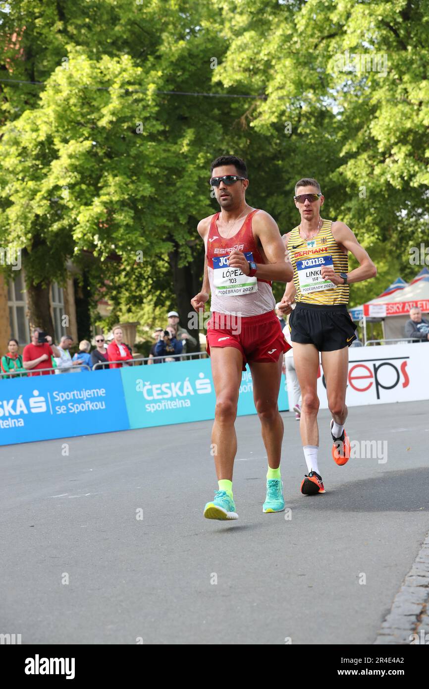 Christopher LINKE (2nd) & Miguel Ángel LÓPEZ (3rd) in the 35km at the ...