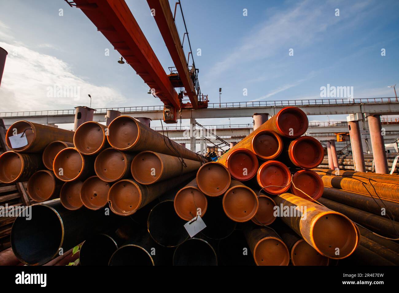 Exterior modern factory panoramic view hi-res stock photography and ...