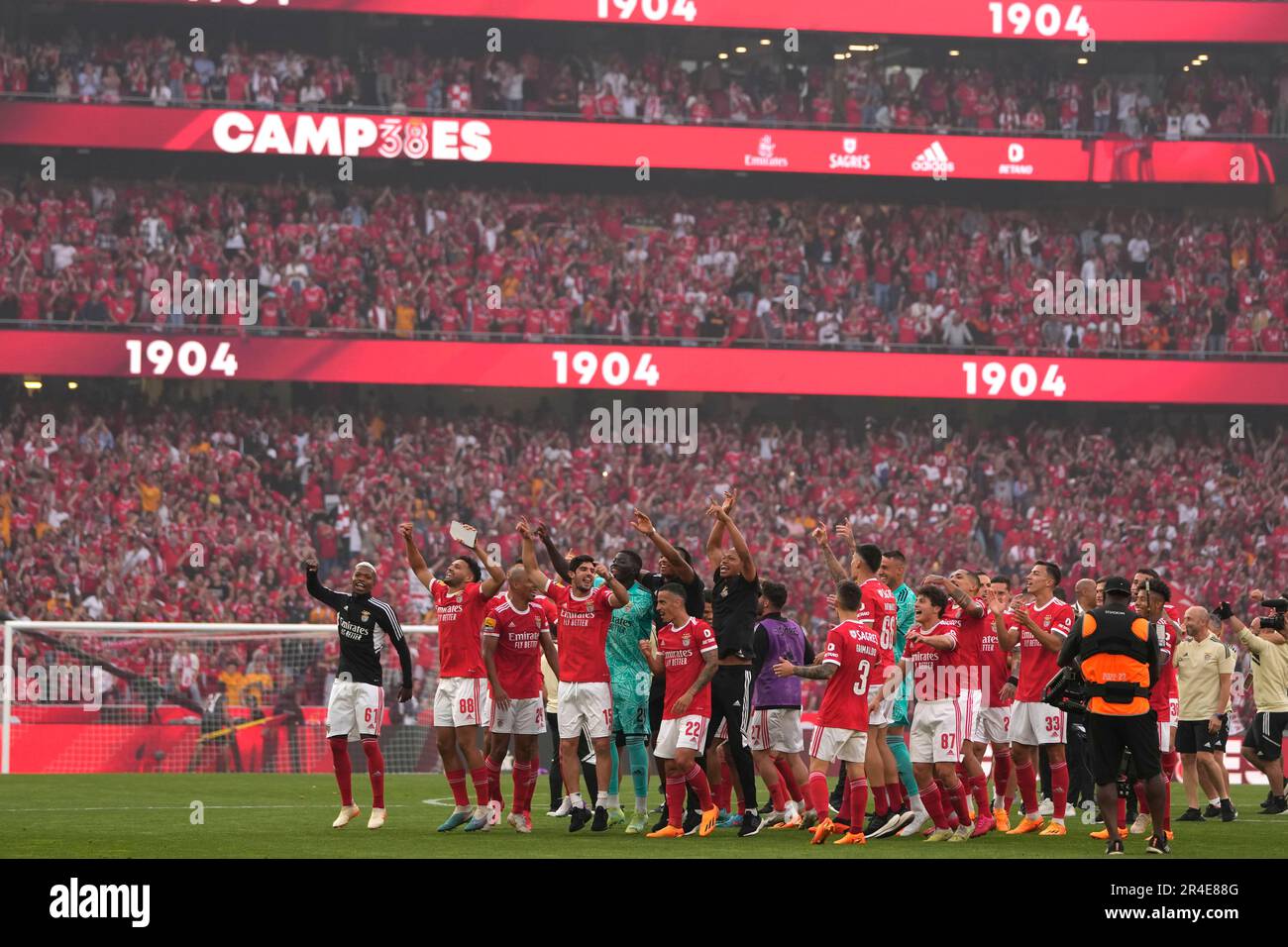 Benfica's players celebrate at the end of the Portuguese League last ...