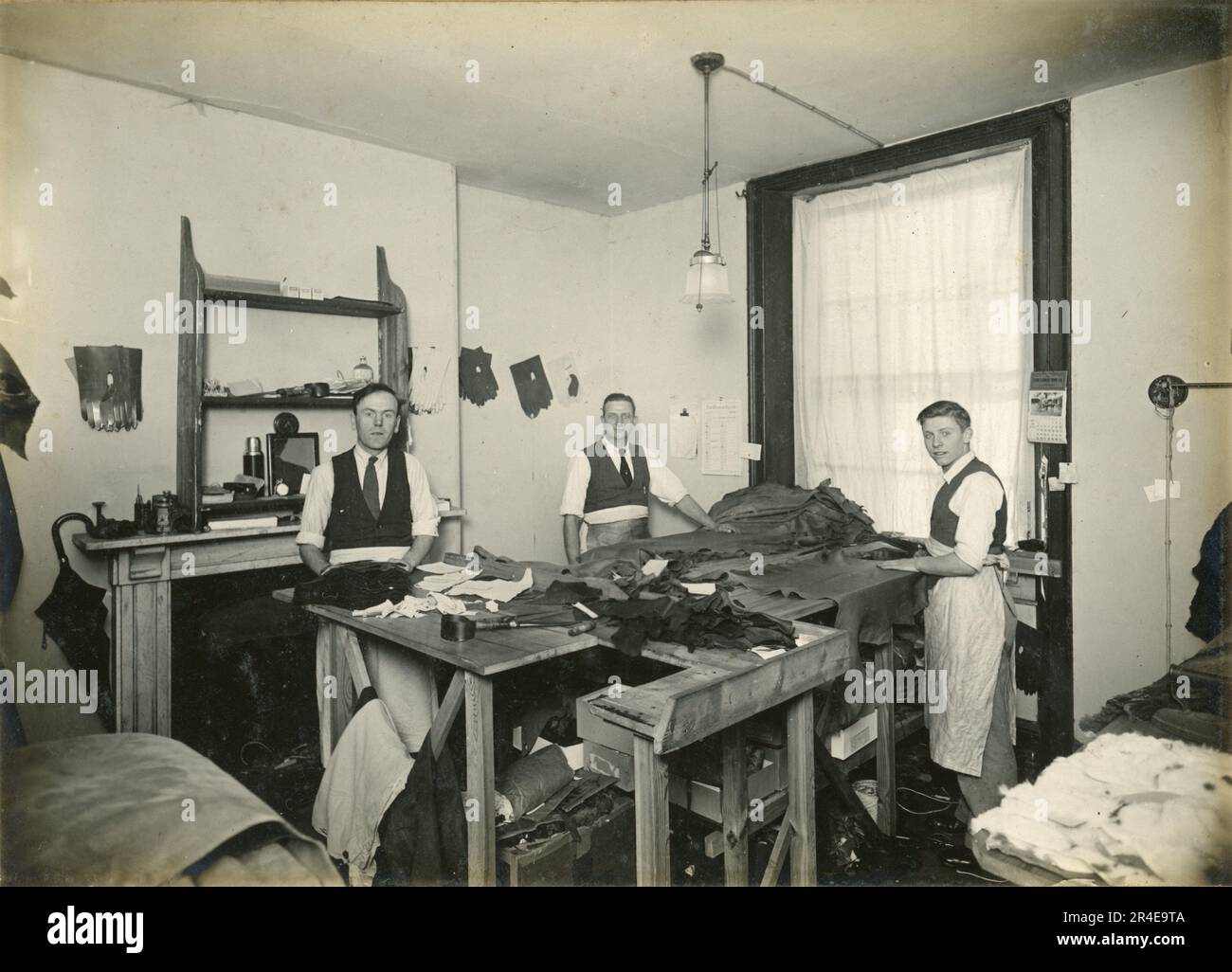 Glove factory 1930s hi-res stock photography and images - Alamy