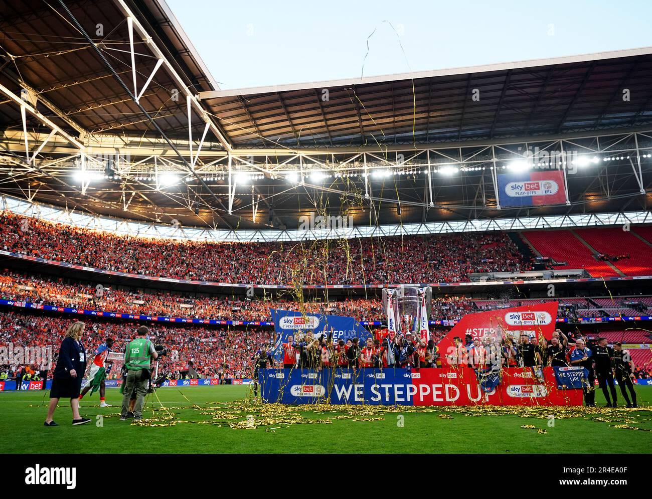 Luton town stadium 2023 hi-res stock photography and images - Alamy