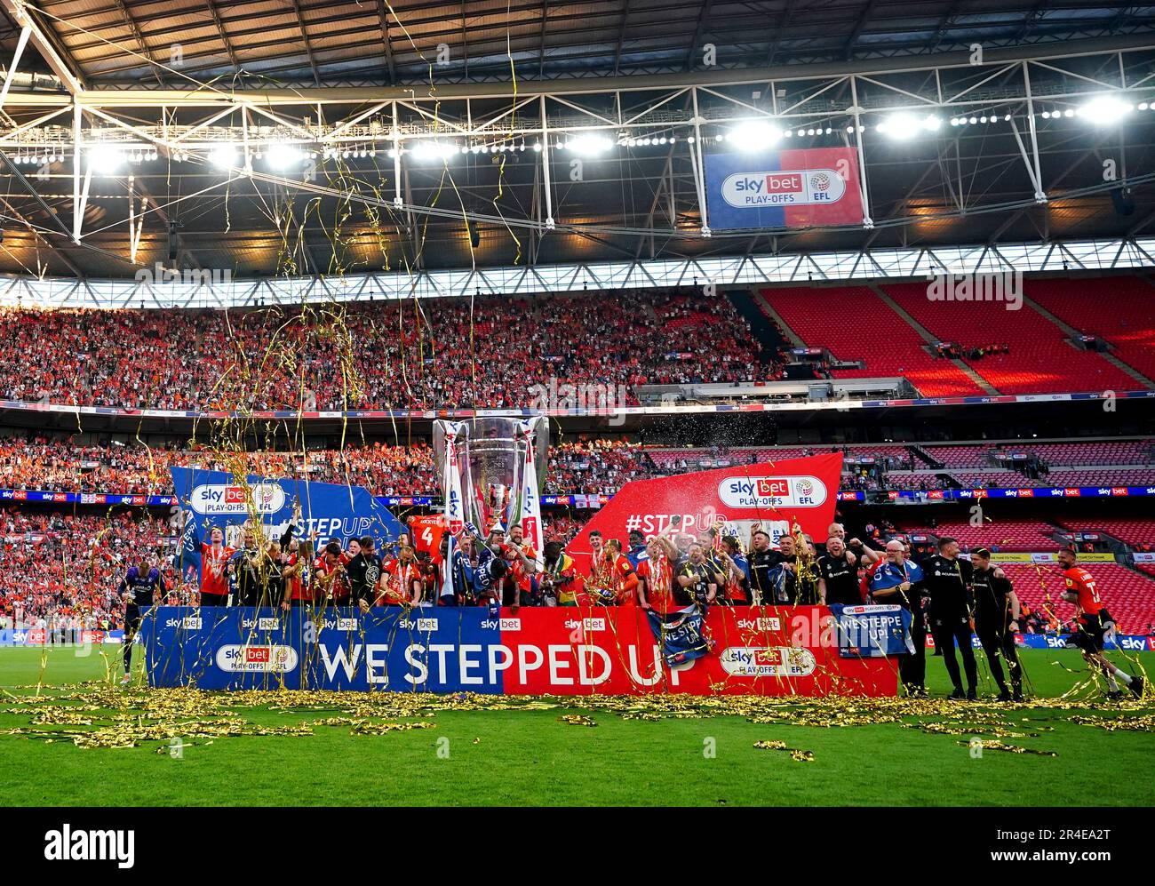 Luton town championship play off final hi-res stock photography and ...