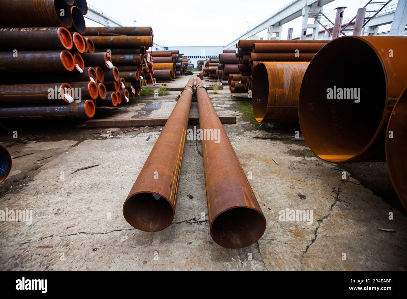 Rusted steel tubes hi-res stock photography and images - Alamy