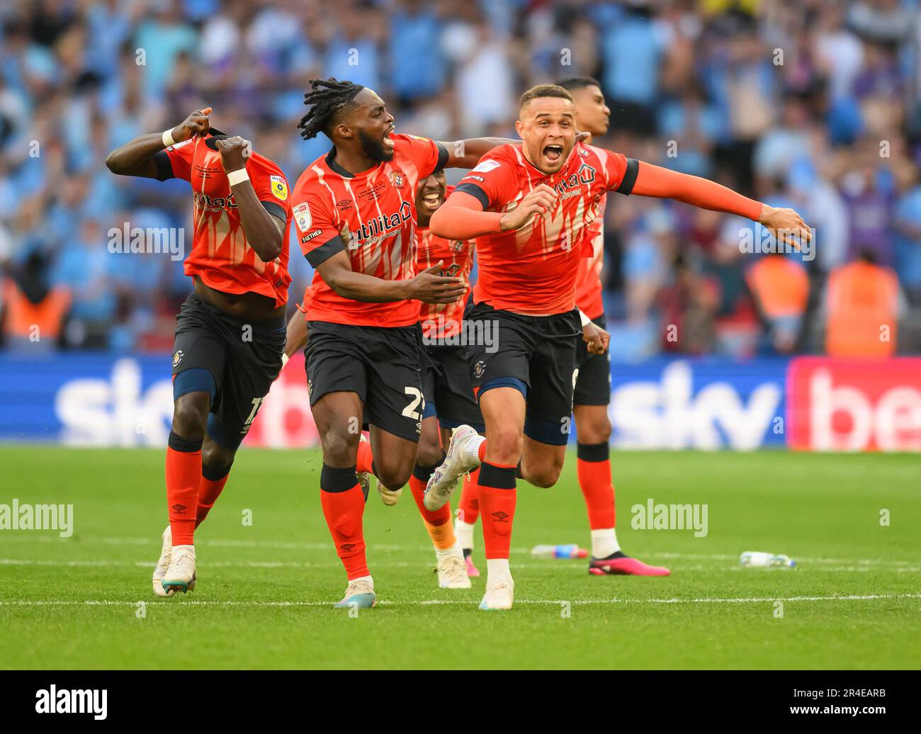 Carlton morris luton 2023 premier hi-res stock photography and images ...