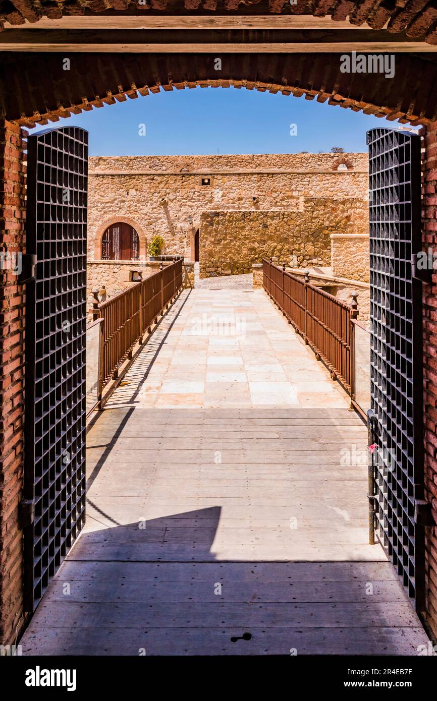 The Hornabeque Moat is one of the most outstanding places in the ...