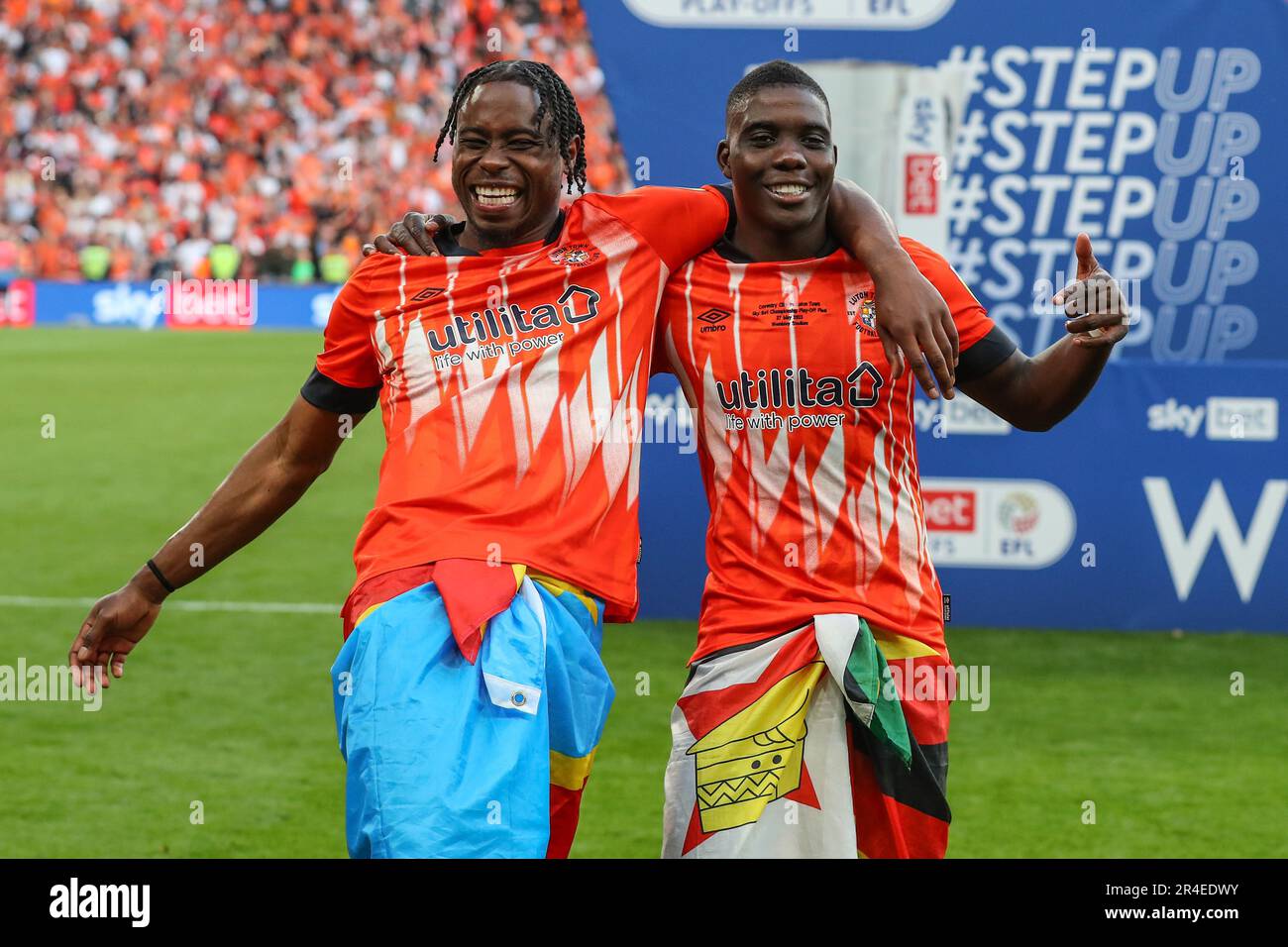 League two play off final wembley hi-res stock photography and images ...
