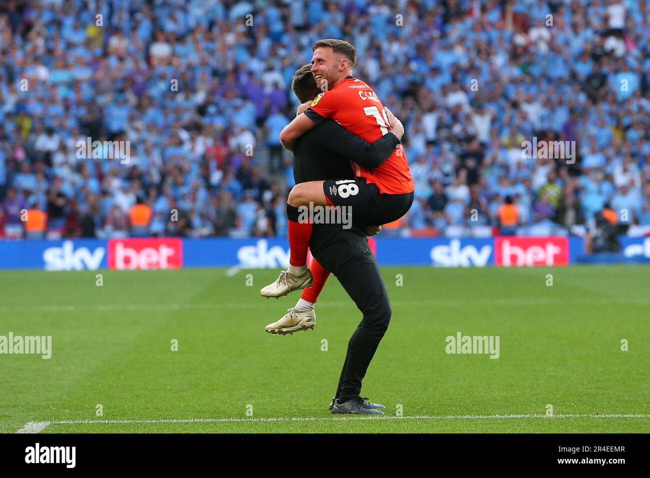 Luton town coventry wembley hi-res stock photography and images - Alamy