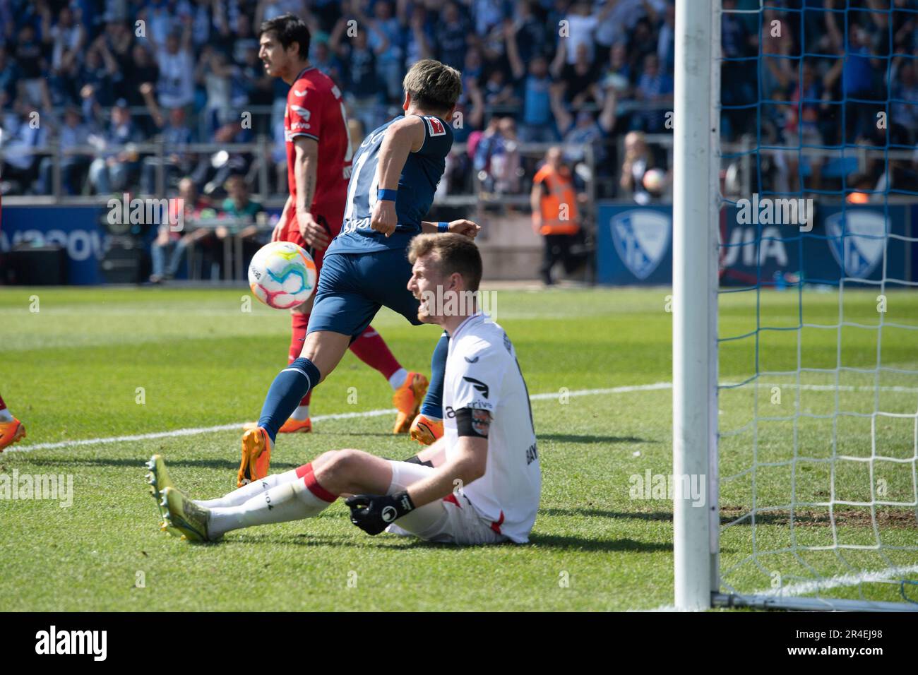 Beaten on the ground hi-res stock photography and images - Alamy