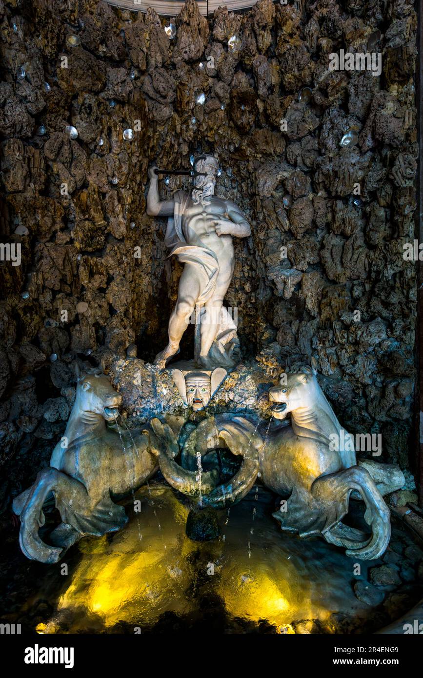 The Neptune Grotto (also Rain Grotto) is the largest and highest grotto ...