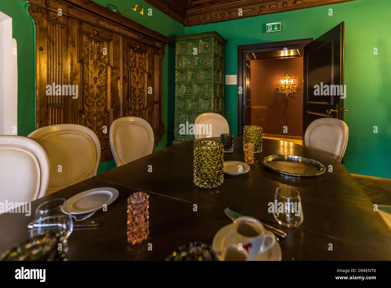 A guest room hi-res stock photography and images - Alamy