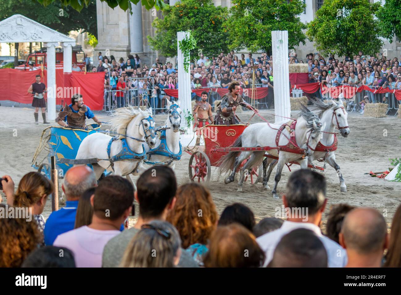 Roman gladiator race and roman gladiator fighting games. Braga Romana ...