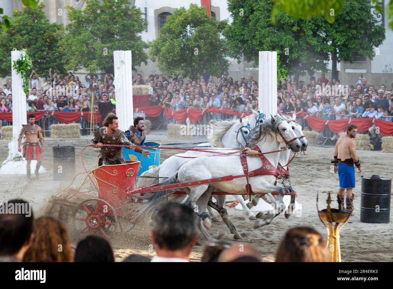 Roman gladiator race and roman gladiator fighting games. Braga Romana ...