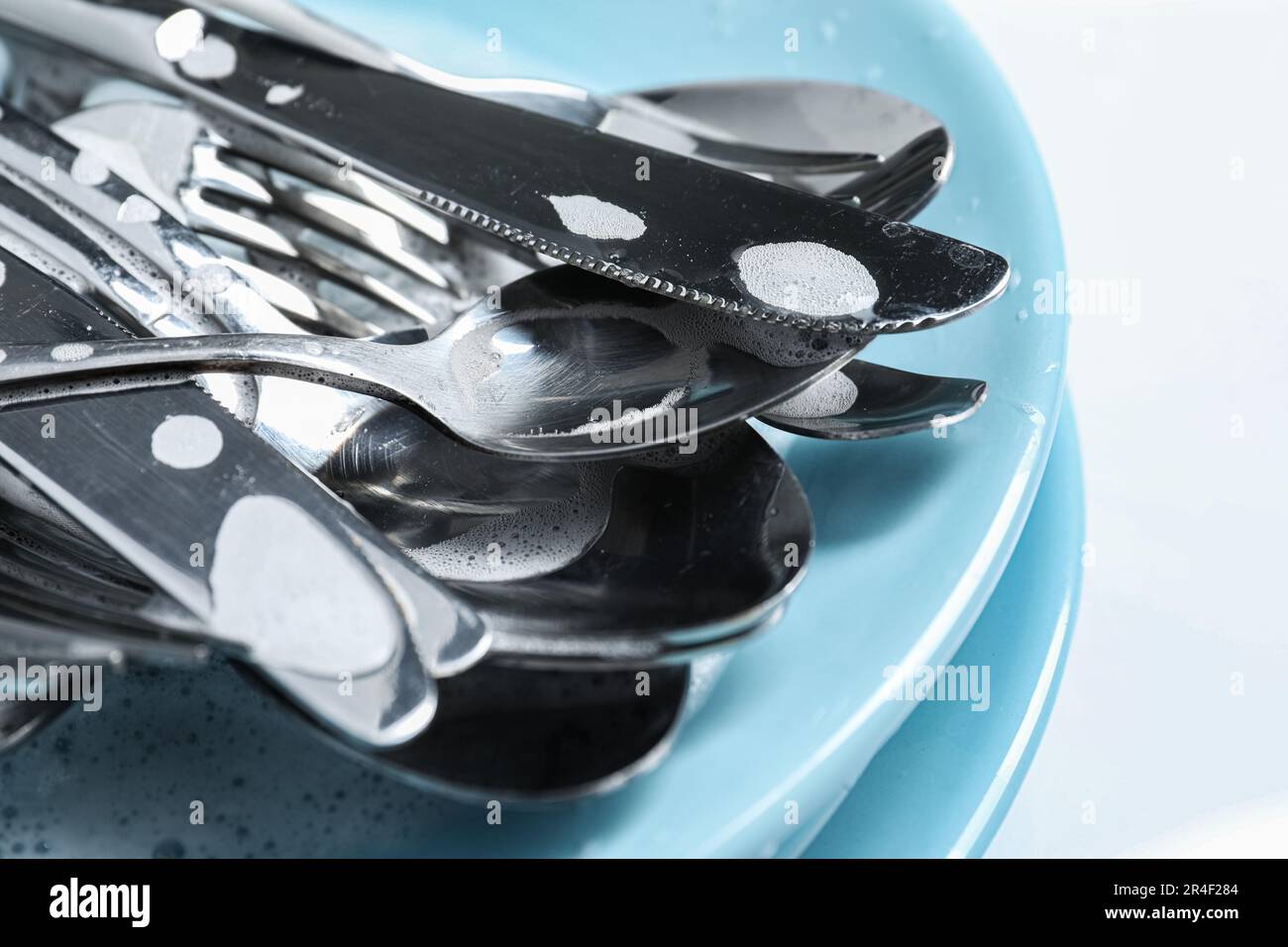 Dishwashing liquid clean plates hi-res stock photography and images - Alamy