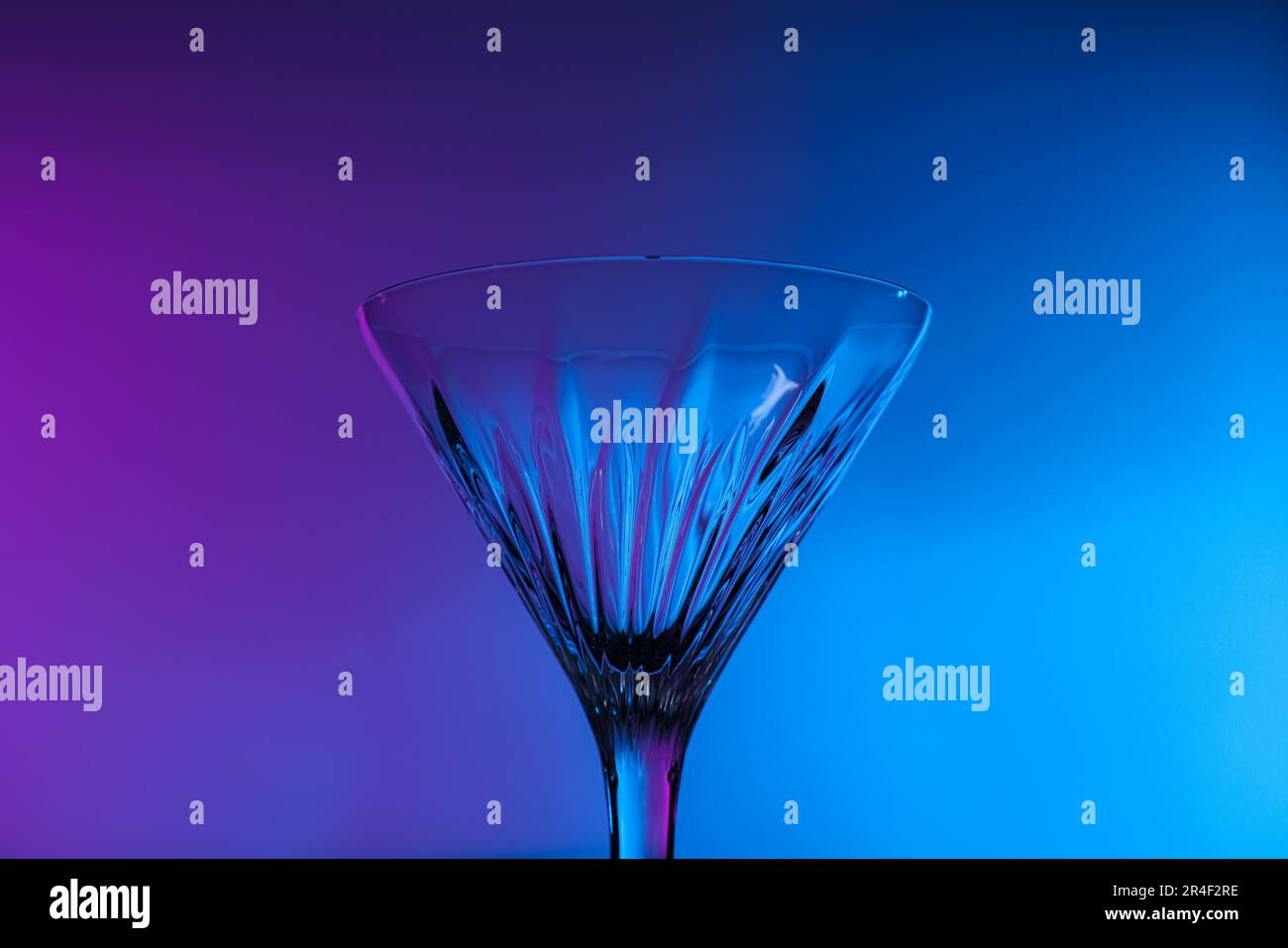 Classic martini in crystal glass hi-res stock photography and images ...