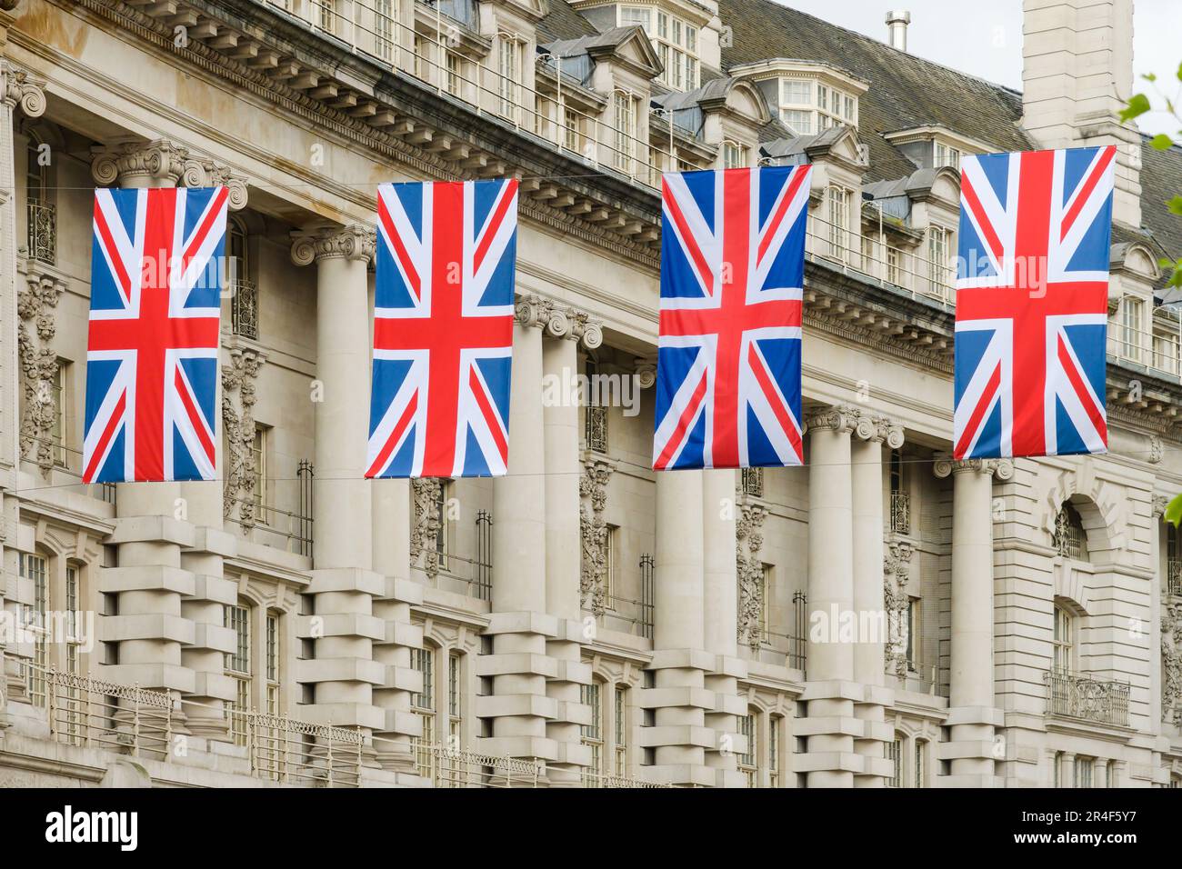Vertival flag hi-res stock photography and images - Alamy